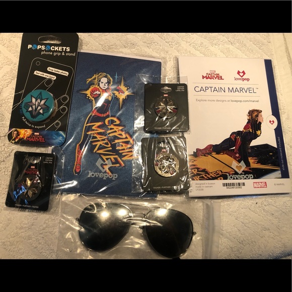 Marvel | Toys | Captain Marvel Collectible Bundle | Poshmark